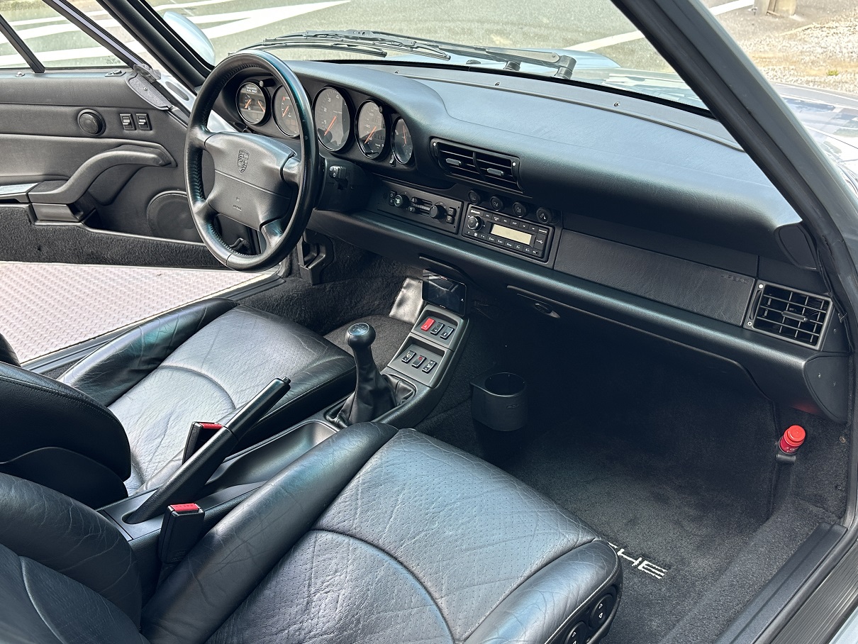 下取り車両の993（6MT）を販売させて頂きます - ガレージJ