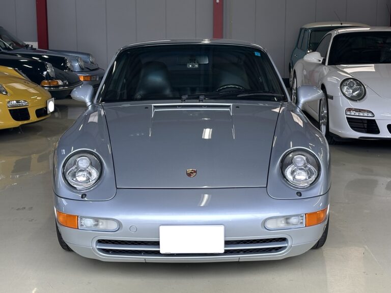 ポーラシルバーの993（6MT）のが外装と内装の状態 - ガレージJ